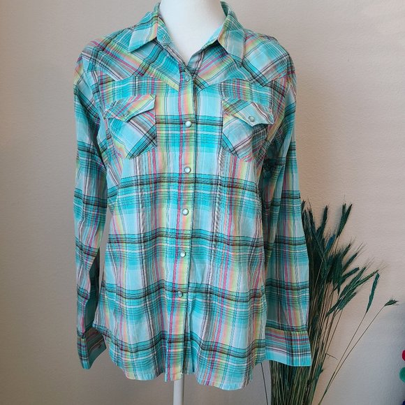 Wrangler | Tops | Wrangler Blue Pearl Snap Button Down | Poshmark